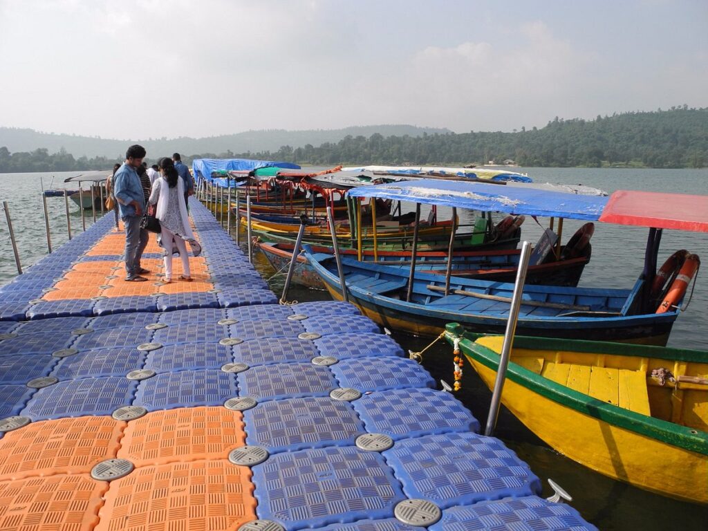 Dudhani lake will remind you of Kashmir | places Photos - Silvassa